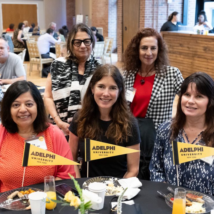 Office of Alumni Relations | Adelphi Alumni Association