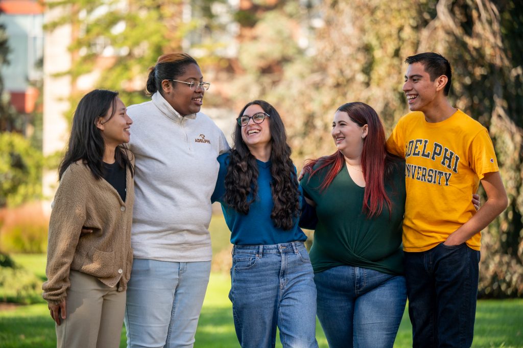 Become a Student Leader | Adelphi University