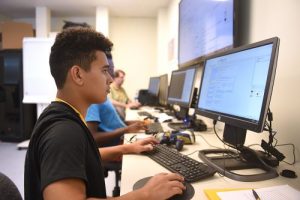Pre-College Programs for High School Students | Adelphi