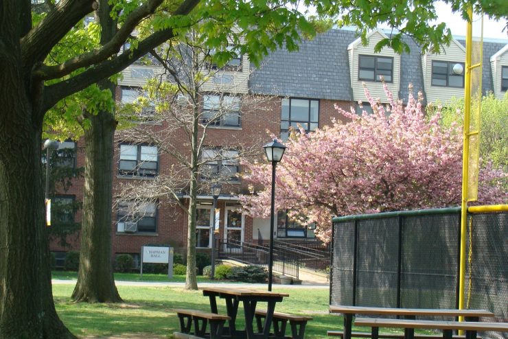On-Campus Living | Adelphi University Residence Halls