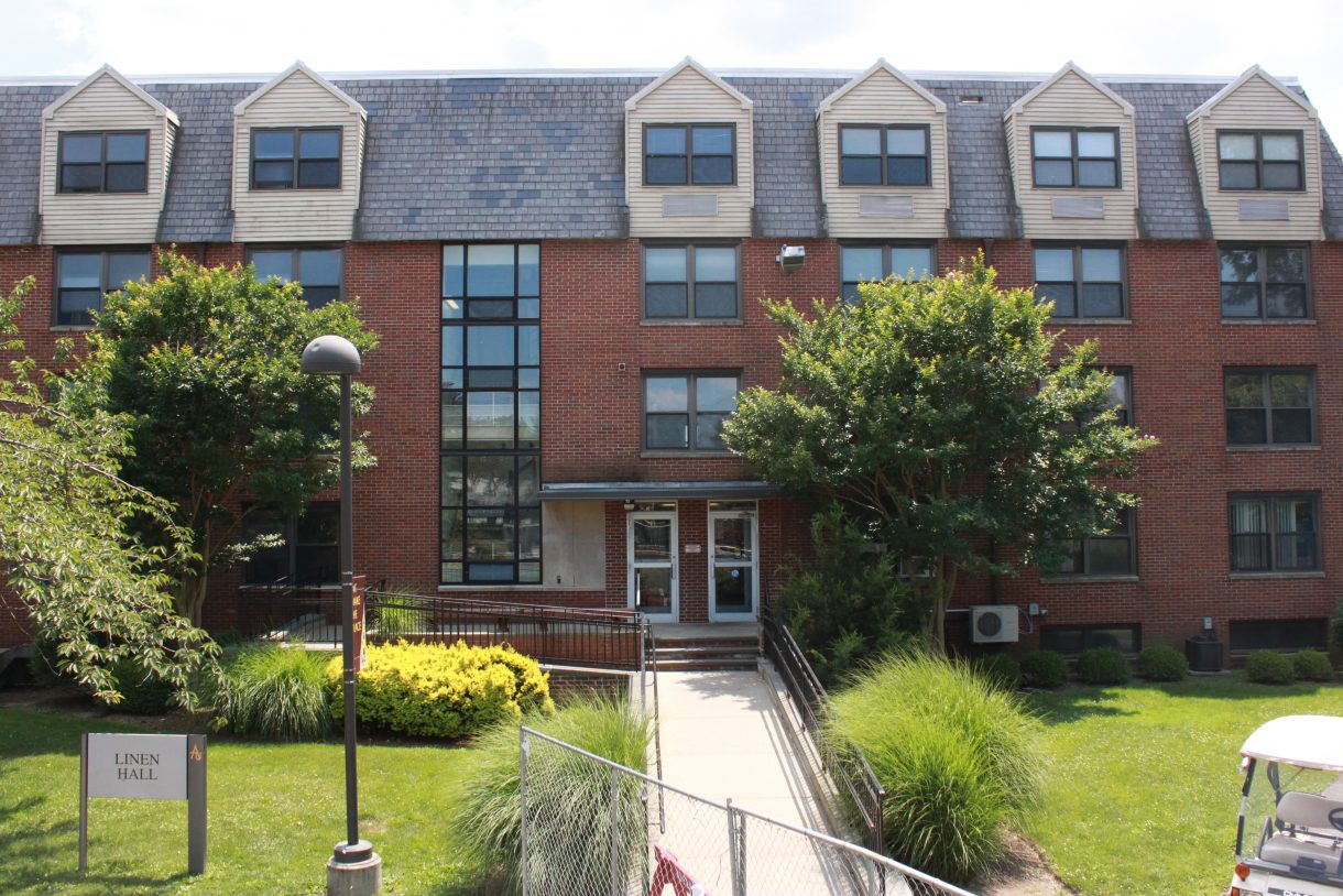 On-Campus Living | Adelphi University Residence Halls
