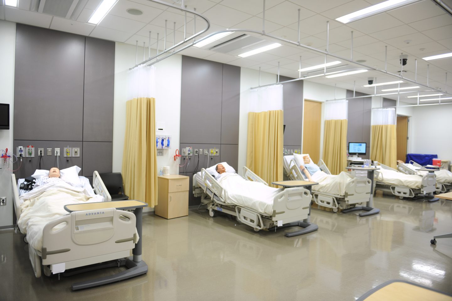 Nursing Clinical Education and Simulation Lab (CESiL) | Adelphi University