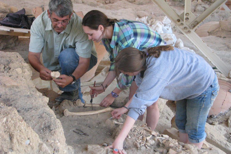 Anthropology Professor's Discovery of Executed Man Makes Global Headlines