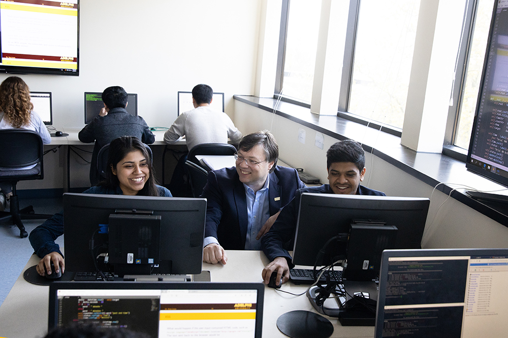 A First in New York: Adelphi's Scientific Computing Program | Adelphi ...