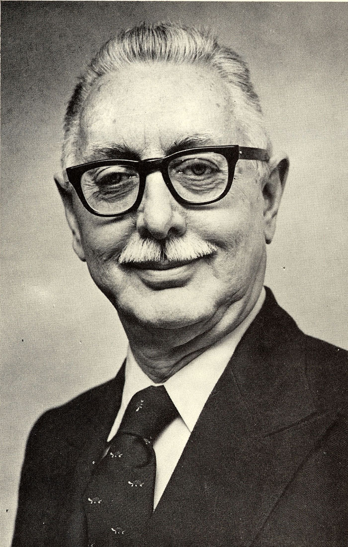 The Gordon F. Derner School of Psychology: A First That Was 20 Years ...