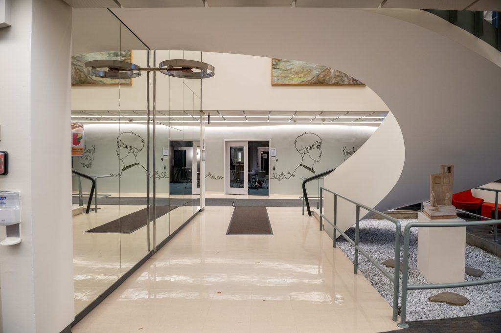 Buildings, Rooms and Spaces | Swirbul Library | Adelphi University