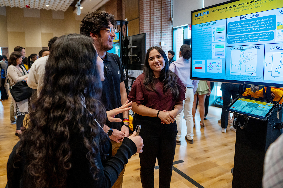 20th Anniversary of a Uniquely Adelphi Tradition: Research Day ...